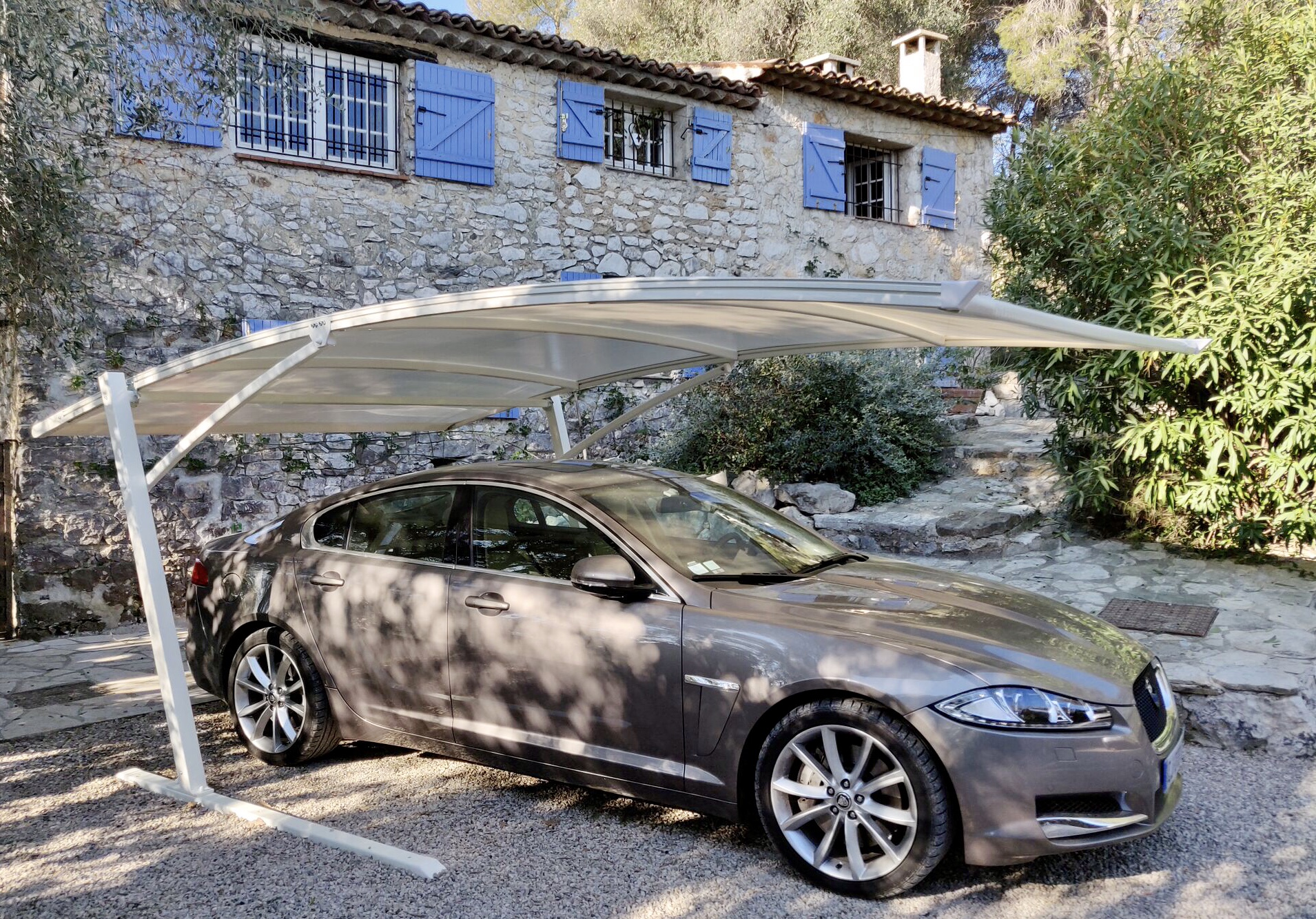 Toile Tendue Pour Abri Voiture 1