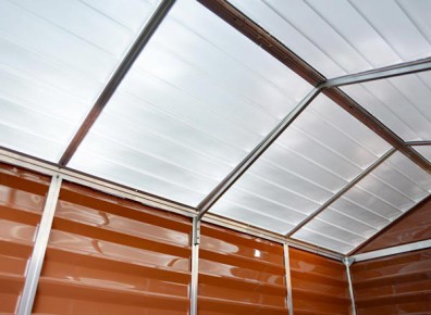 Aménager son abri en résine PVC : le choix d'une cabane en kit